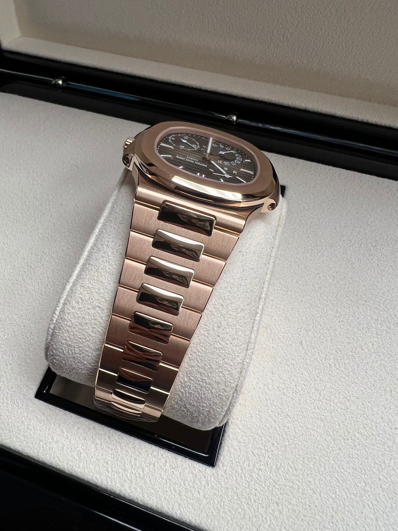 Patek Philippe Nautilus Moon Phase Rose Gold 40mm Black Dial 5712/1R N ...